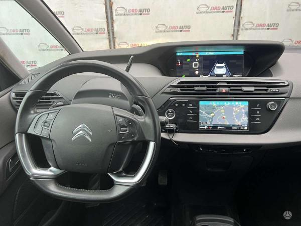 Grey Citroen Grand C4 SpaceToure 2019 in Vilnius, with an engine capacity of 1.50 L and mileage of 240 thousand km for 6900 €, photo 10 on AUTOMOTO.COM.LV