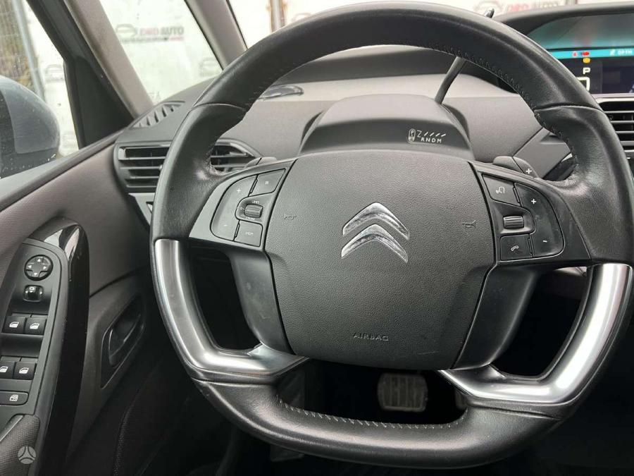 Grey Citroen Grand C4 SpaceToure 2019 in Vilnius, with an engine capacity of 1.50 L and mileage of 240 thousand km for 6900 €, photo 11 on AUTOMOTO.COM.LV