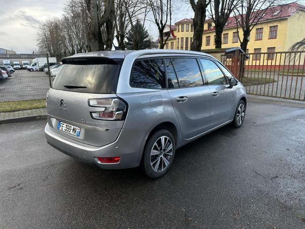 Pelēks Citroen Grand C4 SpaceToure 2019 Tauragė, ar dzinēja tilpumu 1.50 L un nobraukumu 351 tūkst. km par 7400 €, foto 5 vietnē AUTOMOTO.COM.LV