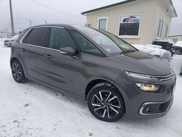 Grey Citroen Grand C4 SpaceToure 2019 in Vilnius, with an engine capacity of 1.20 L and mileage of 156 thousand km for 7300 €, photo 1 on AUTOMOTO.COM.LV