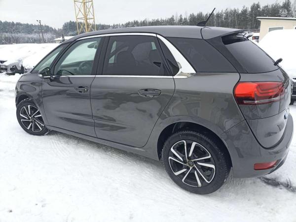Grey Citroen Grand C4 SpaceToure 2019 in Vilnius, with an engine capacity of 1.20 L and mileage of 156 thousand km for 7300 €, photo 5 on AUTOMOTO.COM.LV