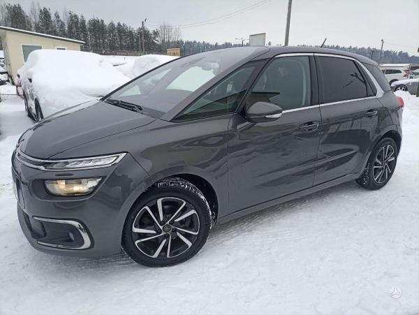 Grey Citroen Grand C4 SpaceToure 2019 in Vilnius, with an engine capacity of 1.20 L and mileage of 156 thousand km for 7300 €, photo 6 on AUTOMOTO.COM.LV