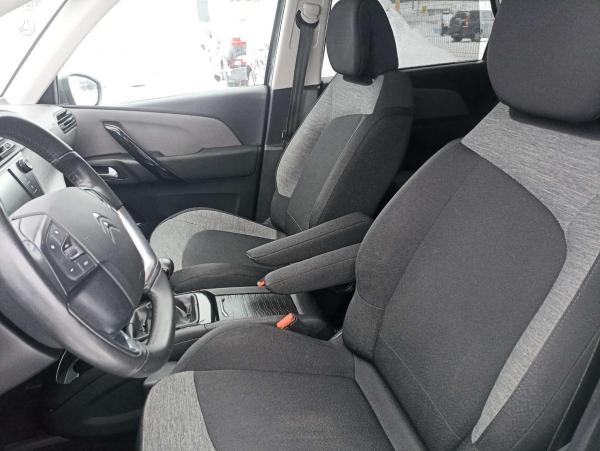 Grey Citroen Grand C4 SpaceToure 2019 in Vilnius, with an engine capacity of 1.20 L and mileage of 156 thousand km for 7300 €, photo 9 on AUTOMOTO.COM.LV