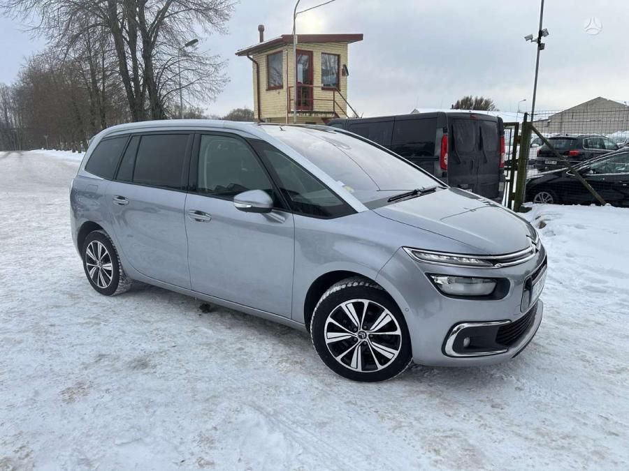 Pelēks Citroen Grand C4 SpaceToure 2019 Tauragė, ar dzinēja tilpumu 1.50 L un nobraukumu 351 tūkst. km par 7050 €, foto 2 vietnē AUTOMOTO.COM.LV
