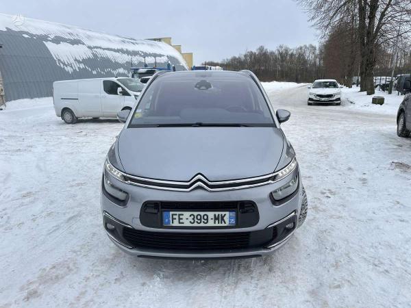 Grey Citroen Grand C4 SpaceToure 2019 in Taurage, with an engine capacity of 1.50 L and mileage of 351 thousand km for 7050 €, photo 3 on AUTOMOTO.COM.LV