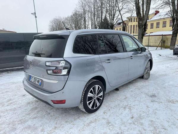 Grey Citroen Grand C4 SpaceToure 2019 in Taurage, with an engine capacity of 1.50 L and mileage of 351 thousand km for 7050 €, photo 5 on AUTOMOTO.COM.LV