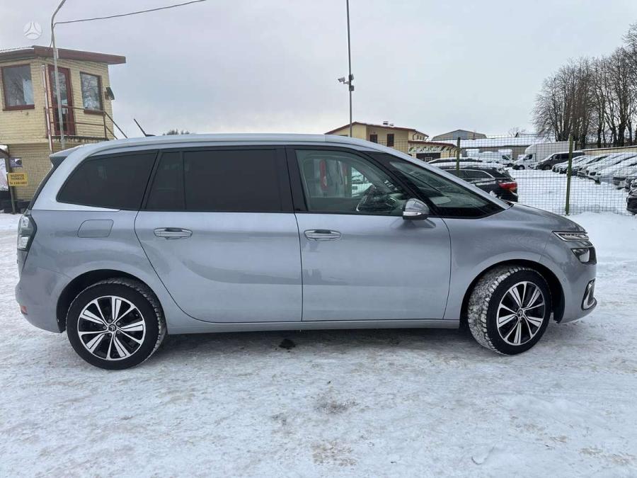 Pelēks Citroen Grand C4 SpaceToure 2019 Tauragė, ar dzinēja tilpumu 1.50 L un nobraukumu 351 tūkst. km par 7050 €, foto 8 vietnē AUTOMOTO.COM.LV