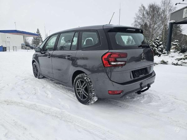 Grey Citroen Grand C4 SpaceToure 2019 in Pakruojis, with an engine capacity of 1.50 L and mileage of 178 thousand km for 7400 €, photo 4 on AUTOMOTO.COM.LV