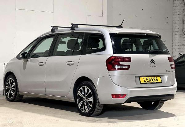 Grey Citroen Grand C4 SpaceToure 2019 in Klaipeda, with an engine capacity of 1.50 L and mileage of 207 thousand km for 8888 €, photo 1 on AUTOMOTO.COM.LV