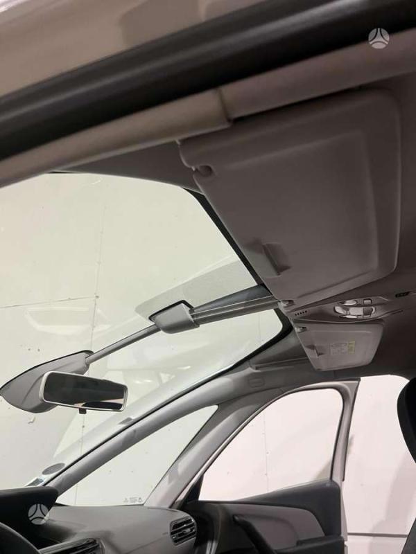 Grey Citroen Grand C4 SpaceToure 2019 in Klaipeda, with an engine capacity of 1.50 L and mileage of 207 thousand km for 8888 €, photo 10 on AUTOMOTO.COM.LV