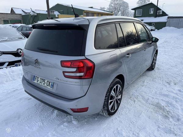 Pelēks Citroen Grand C4 SpaceToure 2019 Tauragė, ar dzinēja tilpumu 1.20 L un nobraukumu 150 tūkst. km par 5700 €, foto 4 vietnē AUTOMOTO.COM.LV