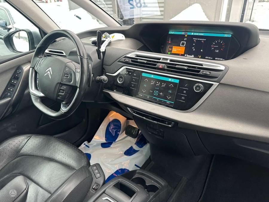 Pelēks Citroen Grand C4 SpaceToure 2019 Viļņa, ar dzinēja tilpumu 1.20 L un nobraukumu 203 tūkst. km par 8300 €, foto 15 vietnē AUTOMOTO.COM.LV