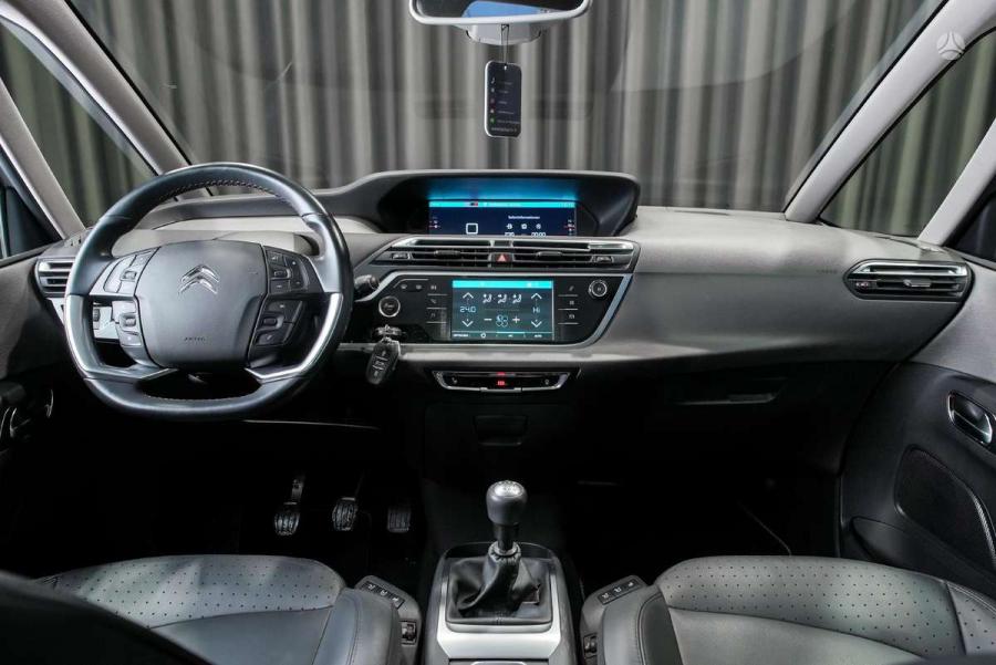 Pelēks Citroen Grand C4 SpaceToure 2019 Marijampole, ar dzinēja tilpumu 1.50 L un nobraukumu 115 tūkst. km par 8950 €, foto 26 vietnē AUTOMOTO.COM.LV