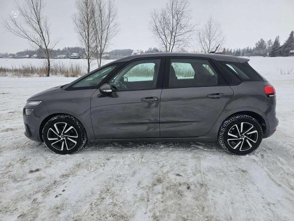 Grey Citroen Grand C4 SpaceToure 2019 in Taurage, with an engine capacity of 1.50 L and mileage of 266 thousand km for 7000 €, photo 4 on AUTOMOTO.COM.LV