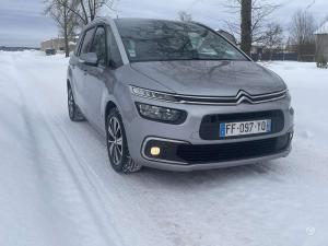 Grey Citroen Grand C4 SpaceToure 2019 in Panevezys, with an engine capacity of 1.50 L and mileage of 197 thousand km for 7150 €, photo 3 on AUTOMOTO.COM.LV