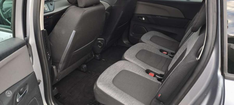 Pelēks Citroen Grand C4 SpaceToure 2019 Tauragė, ar dzinēja tilpumu 1.50 L un nobraukumu 224 tūkst. km par 6300 €, foto 11 vietnē AUTOMOTO.COM.LV