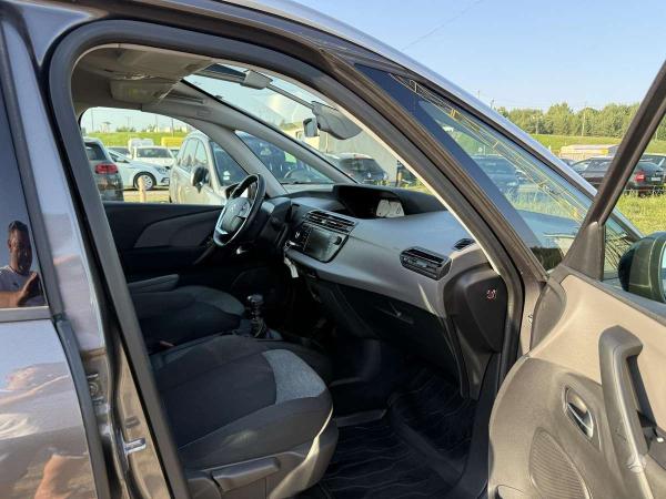 Pelēks Citroen Grand C4 SpaceToure 2019 Viļņa, ar dzinēja tilpumu 1.50 L un nobraukumu 210 tūkst. km par 6300 €, foto 10 vietnē AUTOMOTO.COM.LV