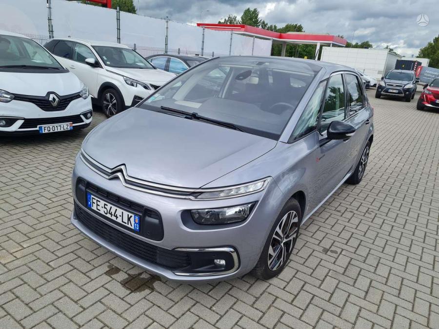 Grey Citroen Grand C4 SpaceToure 2019 in Taurage, with an engine capacity of 1.20 L and mileage of 155 thousand km for 5650 €, photo 1 on AUTOMOTO.COM.LV