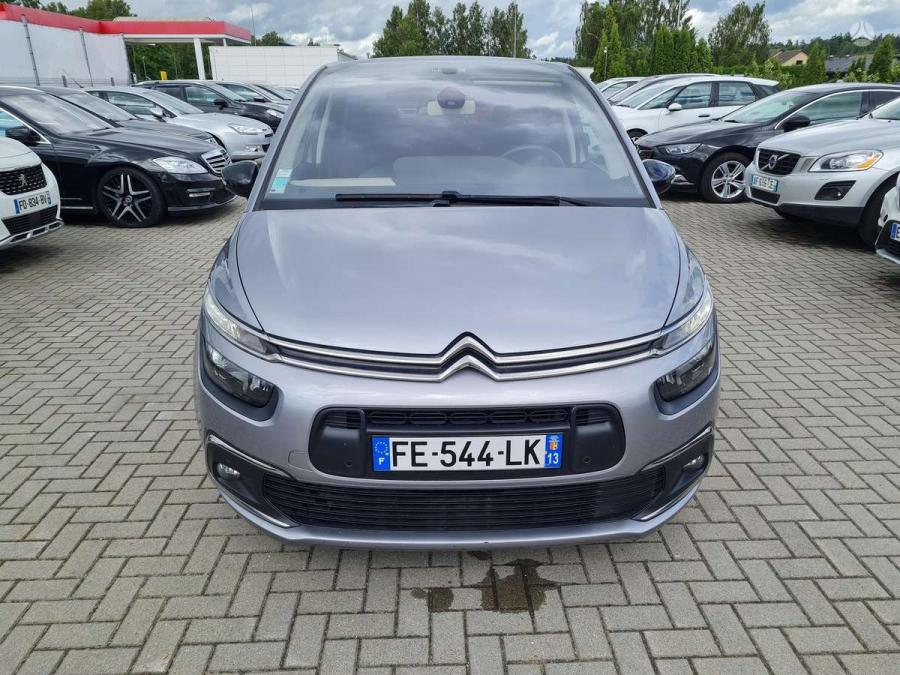 Grey Citroen Grand C4 SpaceToure 2019 in Taurage, with an engine capacity of 1.20 L and mileage of 155 thousand km for 5650 €, photo 5 on AUTOMOTO.COM.LV