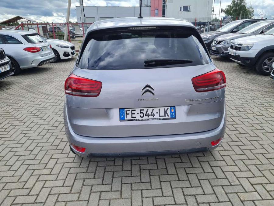 Grey Citroen Grand C4 SpaceToure 2019 in Taurage, with an engine capacity of 1.20 L and mileage of 155 thousand km for 5650 €, photo 11 on AUTOMOTO.COM.LV