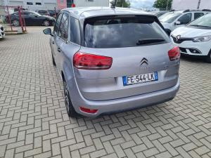 Grey Citroen Grand C4 SpaceToure 2019 in Taurage, with an engine capacity of 1.20 L and mileage of 155 thousand km for 5650 €, photo 12 on AUTOMOTO.COM.LV