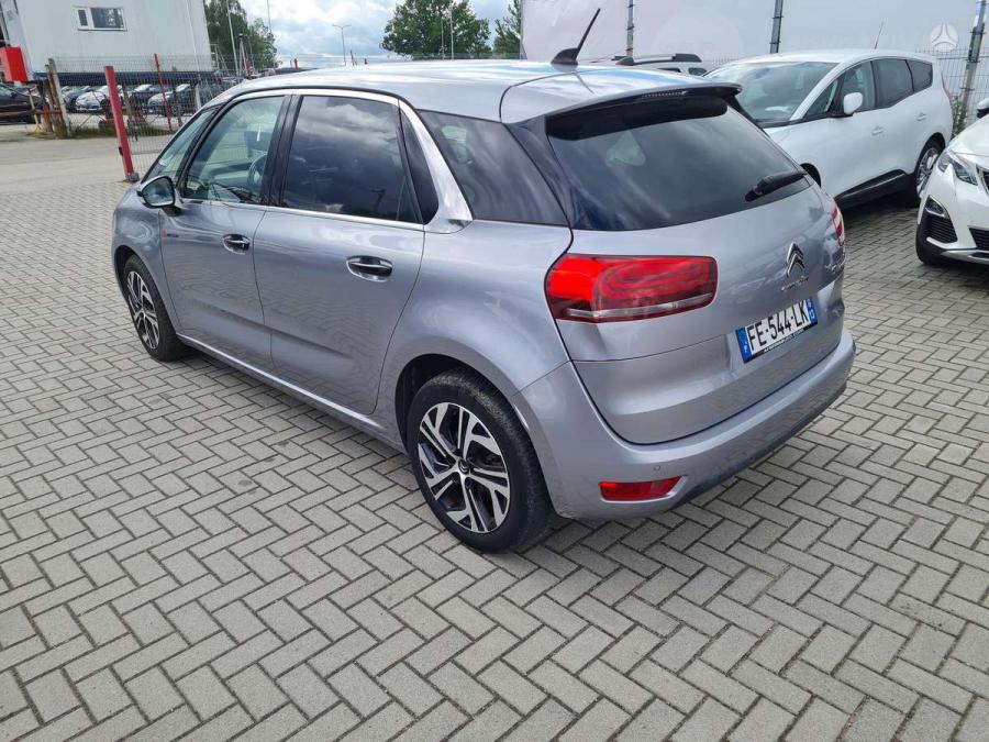 Grey Citroen Grand C4 SpaceToure 2019 in Taurage, with an engine capacity of 1.20 L and mileage of 155 thousand km for 5650 €, photo 13 on AUTOMOTO.COM.LV