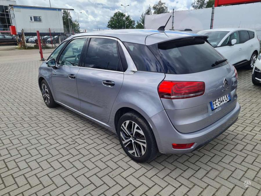 Grey Citroen Grand C4 SpaceToure 2019 in Taurage, with an engine capacity of 1.20 L and mileage of 155 thousand km for 5650 €, photo 14 on AUTOMOTO.COM.LV