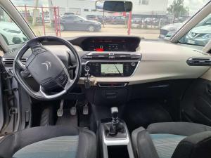 Grey Citroen Grand C4 SpaceToure 2019 in Taurage, with an engine capacity of 1.20 L and mileage of 155 thousand km for 5650 €, photo 15 on AUTOMOTO.COM.LV