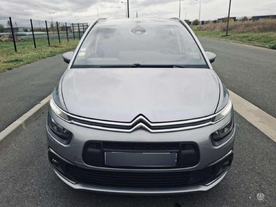 Pelēks Citroen Grand C4 SpaceToure 2020 Viļņa, ar dzinēja tilpumu 1.50 L un nobraukumu 191 tūkst. km par 7800 €, foto 2 vietnē AUTOMOTO.COM.LV