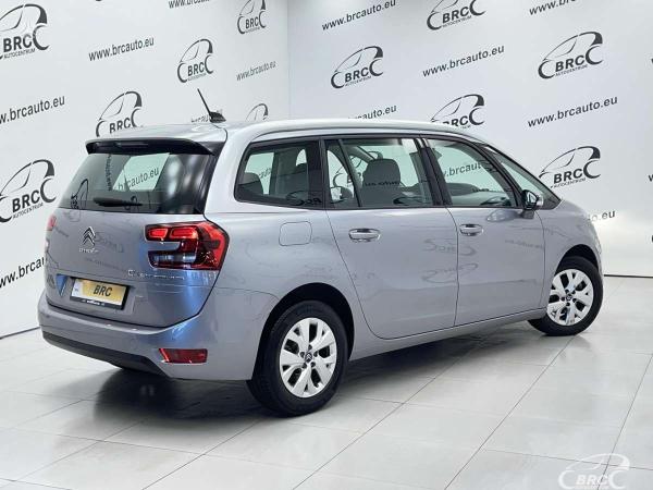 Grey Citroen Grand C4 SpaceToure 2020 in Vilnius, with an engine capacity of 1.50 L and mileage of 201 thousand km for 6900 €, photo 3 on AUTOMOTO.COM.LV
