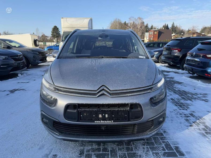 Pelēks Citroen Grand C4 SpaceToure 2020 Kauņa, ar dzinēja tilpumu 1.20 L un nobraukumu 175 tūkst. km par 11500 €, foto 3 vietnē AUTOMOTO.COM.LV
