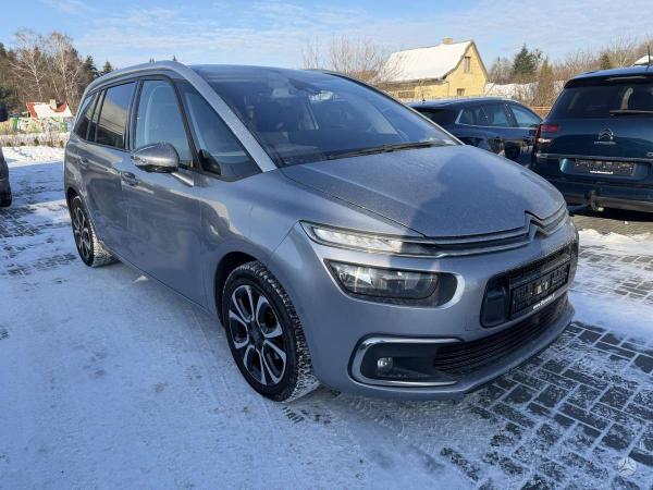 Grey Citroen Grand C4 SpaceToure 2020 in Kaunas, with an engine capacity of 1.20 L and mileage of 175 thousand km for 11500 €, photo 5 on AUTOMOTO.COM.LV