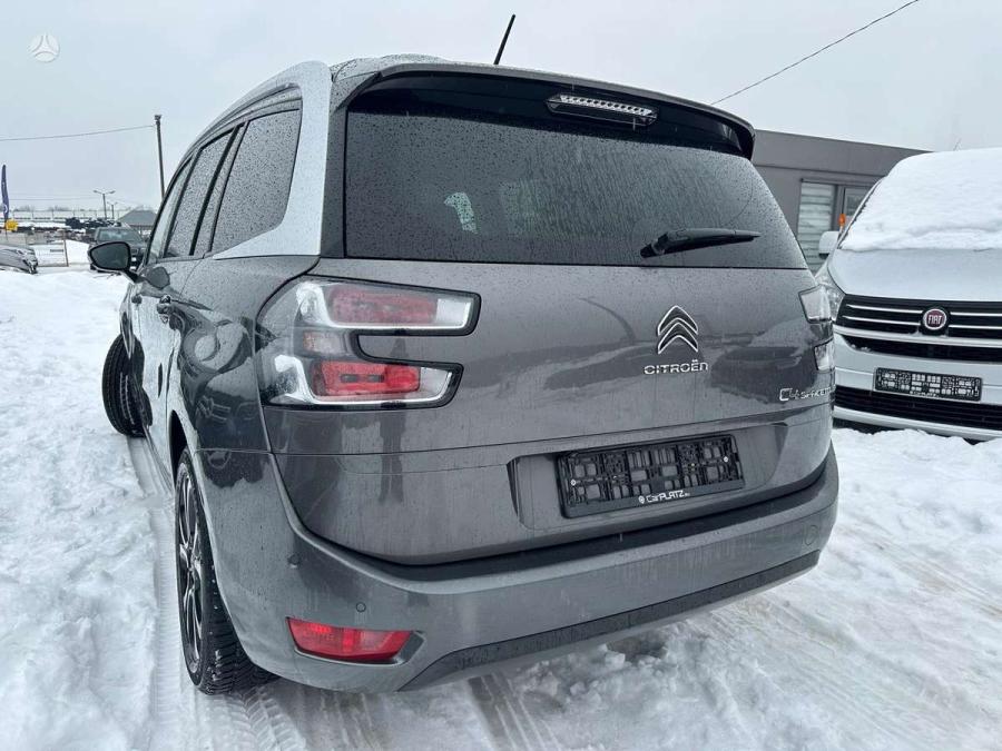 Pelēks Citroen Grand C4 SpaceToure 2020 Viļņa, ar dzinēja tilpumu 1.20 L un nobraukumu 179 tūkst. km par 8900 €, foto 6 vietnē AUTOMOTO.COM.LV