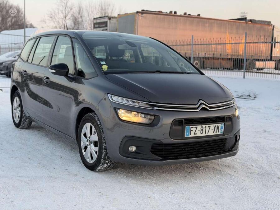 Pelēks Citroen Grand C4 SpaceToure 2021 Marijampole, ar dzinēja tilpumu 1.50 L un nobraukumu 166 tūkst. km par 10890 €, foto 3 vietnē AUTOMOTO.COM.LV