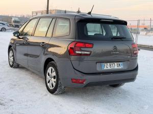 Pelēks Citroen Grand C4 SpaceToure 2021 Marijampole, ar dzinēja tilpumu 1.50 L un nobraukumu 166 tūkst. km par 10890 €, foto 7 vietnē AUTOMOTO.COM.LV