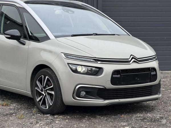 Grey Citroen Grand C4 SpaceToure 2021 in Kaunas, with an engine capacity of 1.50 L and mileage of 251 thousand km for 9300 €, photo 2 on AUTOMOTO.COM.LV