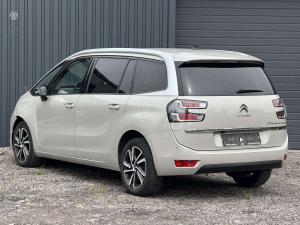 Grey Citroen Grand C4 SpaceToure 2021 in Kaunas, with an engine capacity of 1.50 L and mileage of 251 thousand km for 9300 €, photo 8 on AUTOMOTO.COM.LV