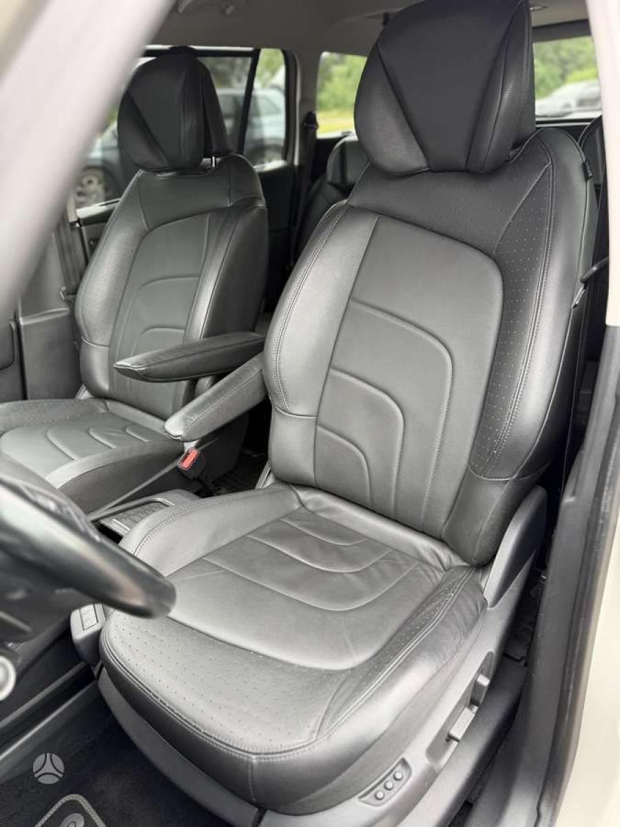 Grey Citroen Grand C4 SpaceToure 2021 in Kaunas, with an engine capacity of 1.50 L and mileage of 251 thousand km for 9300 €, photo 10 on AUTOMOTO.COM.LV