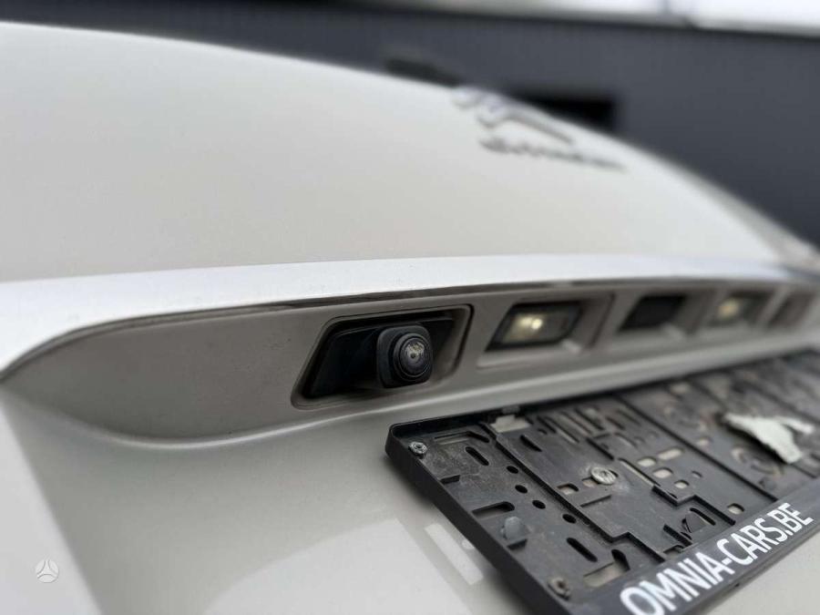 Grey Citroen Grand C4 SpaceToure 2021 in Kaunas, with an engine capacity of 1.50 L and mileage of 251 thousand km for 9300 €, photo 16 on AUTOMOTO.COM.LV