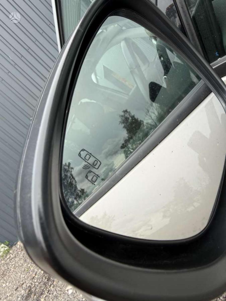 Grey Citroen Grand C4 SpaceToure 2021 in Kaunas, with an engine capacity of 1.50 L and mileage of 251 thousand km for 9300 €, photo 21 on AUTOMOTO.COM.LV