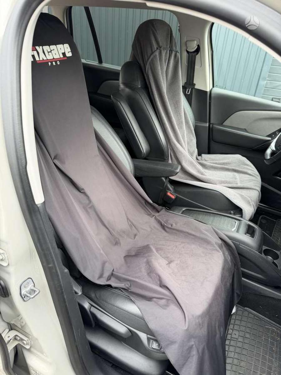 Grey Citroen Grand C4 SpaceToure 2021 in Kaunas, with an engine capacity of 1.50 L and mileage of 251 thousand km for 9300 €, photo 39 on AUTOMOTO.COM.LV