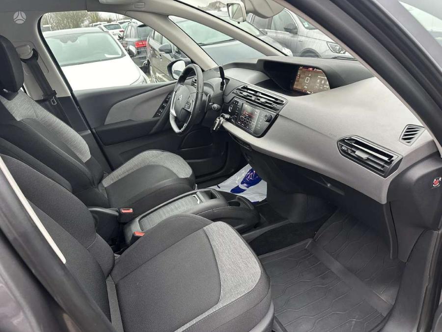 Pelēks Citroen Grand C4 SpaceToure 2022 Tauragė, ar dzinēja tilpumu 1.50 L un nobraukumu 198 tūkst. km par 9500 €, foto 4 vietnē AUTOMOTO.COM.LV