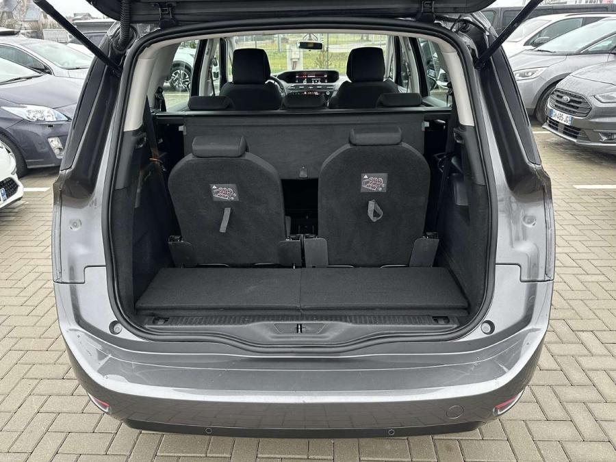 Pelēks Citroen Grand C4 SpaceToure 2022 Tauragė, ar dzinēja tilpumu 1.50 L un nobraukumu 198 tūkst. km par 9500 €, foto 7 vietnē AUTOMOTO.COM.LV