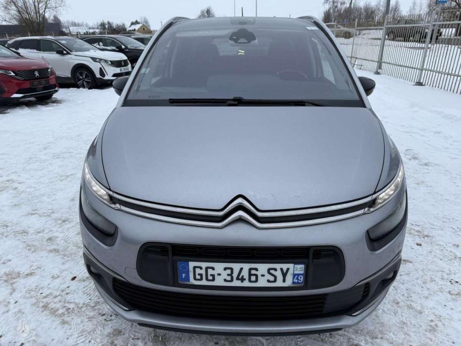 Pelēks Citroen Grand C4 SpaceToure 2022 Marijampole, ar dzinēja tilpumu 1.50 L un nobraukumu 180 tūkst. km par 13546 €, foto 2 vietnē AUTOMOTO.COM.LV