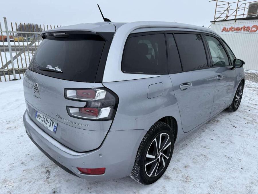 Pelēks Citroen Grand C4 SpaceToure 2022 Marijampole, ar dzinēja tilpumu 1.50 L un nobraukumu 180 tūkst. km par 13546 €, foto 5 vietnē AUTOMOTO.COM.LV