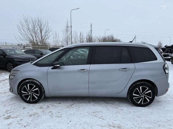 Pelēks Citroen Grand C4 SpaceToure 2022 Marijampole, ar dzinēja tilpumu 1.50 L un nobraukumu 180 tūkst. km par 13546 €, foto 8 vietnē AUTOMOTO.COM.LV
