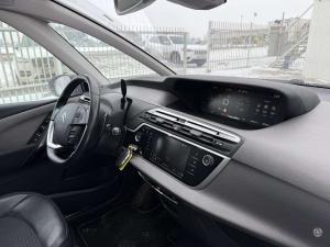 Pelēks Citroen Grand C4 SpaceToure 2022 Marijampole, ar dzinēja tilpumu 1.50 L un nobraukumu 180 tūkst. km par 13546 €, foto 20 vietnē AUTOMOTO.COM.LV