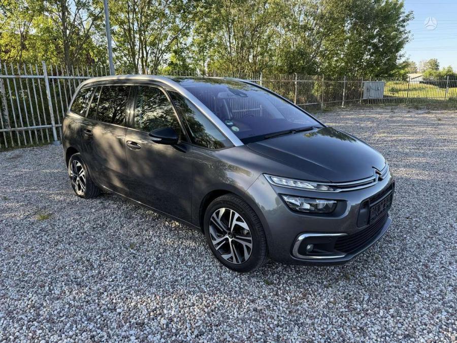 Pelēks Citroen Grand C4 SpaceToure 2022 Marijampole, ar dzinēja tilpumu 1.50 L un nobraukumu 147 tūkst. km par 12826 €, foto 3 vietnē AUTOMOTO.COM.LV