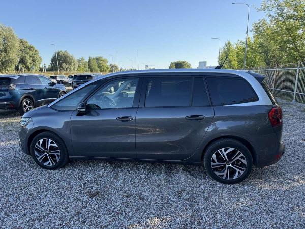 Grey Citroen Grand C4 SpaceToure 2022 in Marijampole, with an engine capacity of 1.50 L and mileage of 147 thousand km for 12826 €, photo 5 on AUTOMOTO.COM.LV