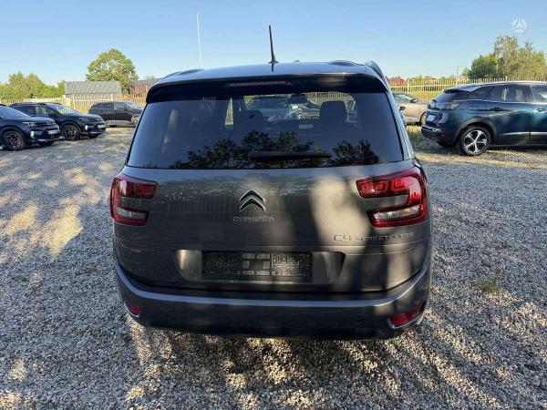 Grey Citroen Grand C4 SpaceToure 2022 in Marijampole, with an engine capacity of 1.50 L and mileage of 147 thousand km for 12826 €, photo 8 on AUTOMOTO.COM.LV